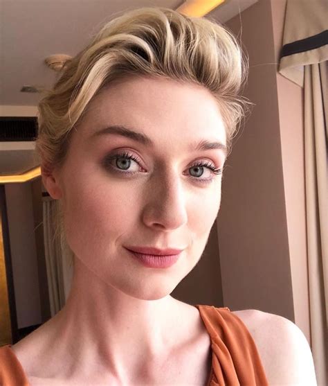 Elizabeth Debicki Doing Press In La On June 12 2019 Elizabeth
