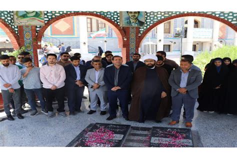 تجمع دانشجویان دانشگاه آزاد اسلامی واحد بندرعباس در گلزار شهدا