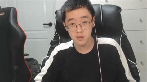 여러분들의 도움이 절실한 한 아이가 있습니다 Youtube