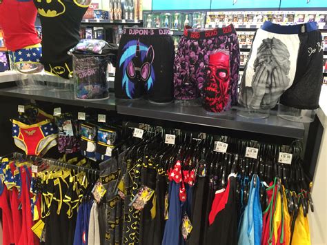 33 Thinkgeek Store Underwear Rack The Adventures Of Accordion Guy In The 21st Century