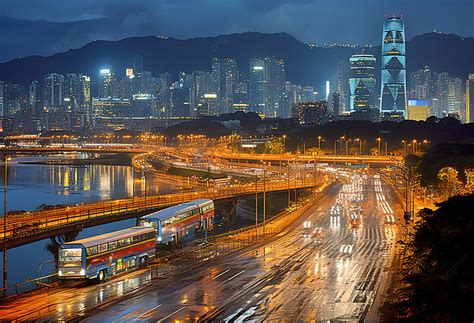 버스가 있는 밤의 도시 길 도로 마포구 배경 일러스트 및 사진 무료 다운로드 Pngtree