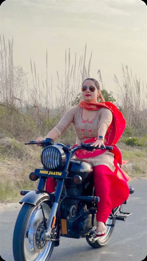 Shivangi Chaudhary 💣 Instagram