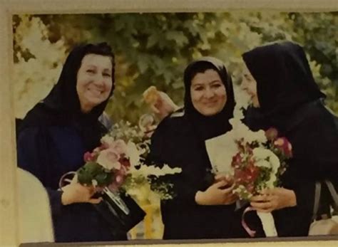 Pouran Derakhshandeh On Linkedin عکس خاطره انگیزی از زنده باد جمیله شیخیو ازیتا لاچینی سر صحنه