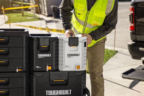 Toughbuilt Stacktech Compact White 16 Quart Insulated Chest Cooler Tb