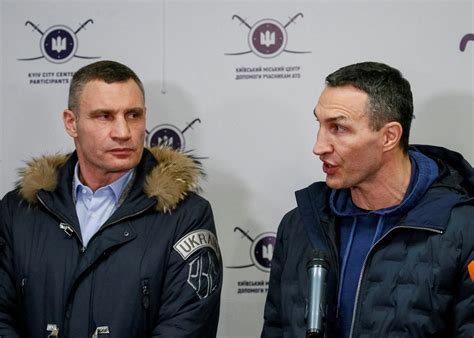 Hall Of Fame Boxers Vitali Wladimir Klitschko To Fight For Ukraine