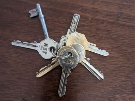 Found A Set Of Keys WLRFM Com