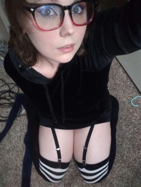 Hello Tech Support Here What Seems To Be The Problem Rcuteteasinggirls