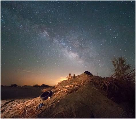 배경 화면 캘리포니아 장시간 노출 야간 촬영 여행 휴가 라이트 페인팅 바닷가 밤 정경 별 찌꺼기 모래 언덕 천체 사진 장엄한 Dslr 은하수