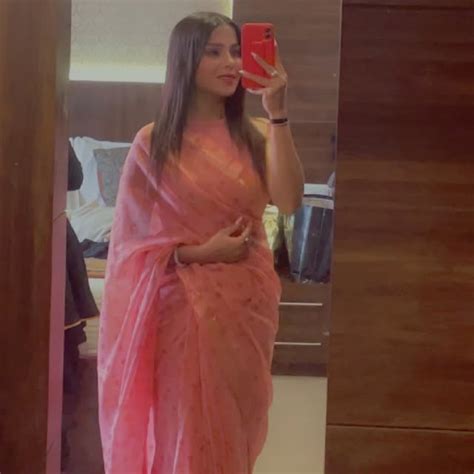 Naina Chaturvedi Nainachaturvedi • Threads Say More