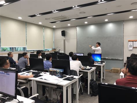 한국드론산업협회 드론 Drone 한전 Knd 역사 발전과정 구조 원리 조종법 비행