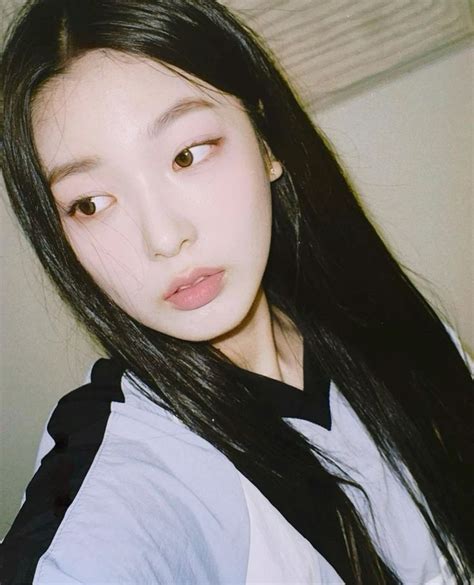 Yoonchae Jeong On Instagram 🌳🏞️ In 2024 Girl Group Girl Instagram Update