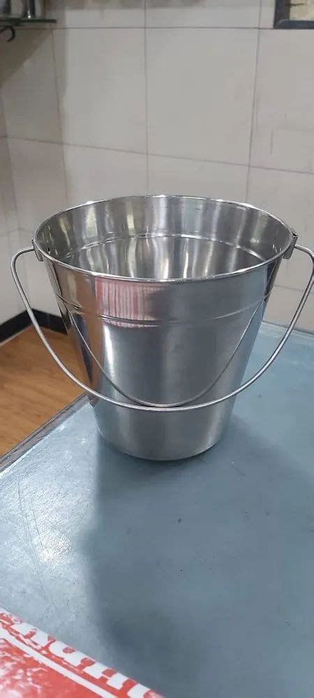 Ss Bucket At Best Price In Thane By Priya Steel Id 26482417112