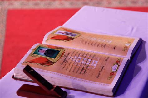 ХОЁР ИРГЭНИЙГ ХҮНДЭТ ДЭВТЭРТ БИЧИН АЛДАРШУУЛЛАА