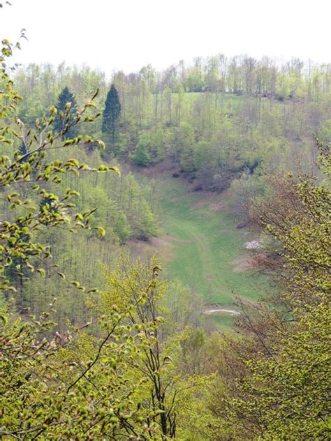 Da Biancoia Al Monte Frolla Cai 872 Escursione Ad Anello Nell