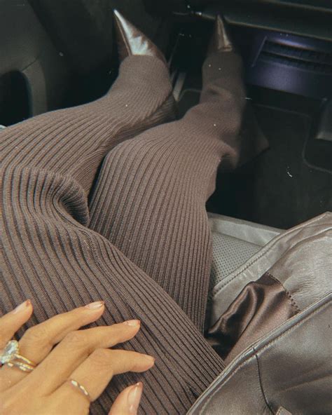 Dark French Tip Nail Designs To Try This Autumn Who What Wear