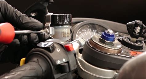 Suzuki Gsxr Clutch Bleed