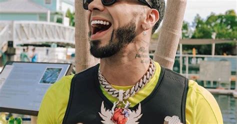 Anuel Aa Celebra Su Cumplea Os Con Barba Pinta El Calce