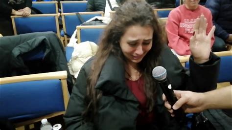 Киста в яйчника Две дискови Хернии Слава на Исус Youtube