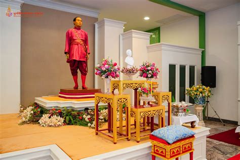 มูลนิธิเพชรรัตน สุวัทนา