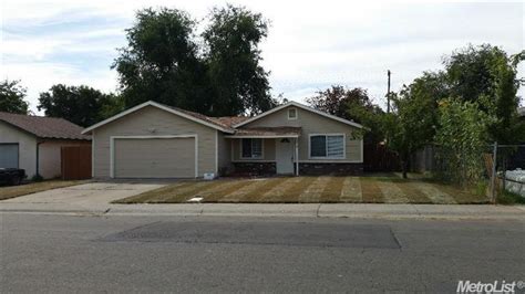 208 Olmstead Dr Sacramento Ca 95838 Redfin