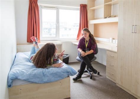 Embassy Docklands Language Center London United Kingdom