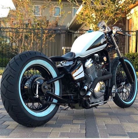 На изображении может находиться: мотоцикл и на улице | Honda shadow ...