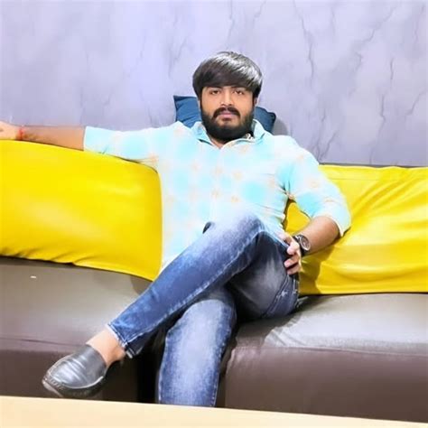 Karan Dangar Karandangar1659 • Threads Say More