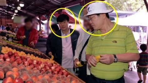 이재명·김문기 같이 과일 고르고 웃고…與 이기인 사진 공개