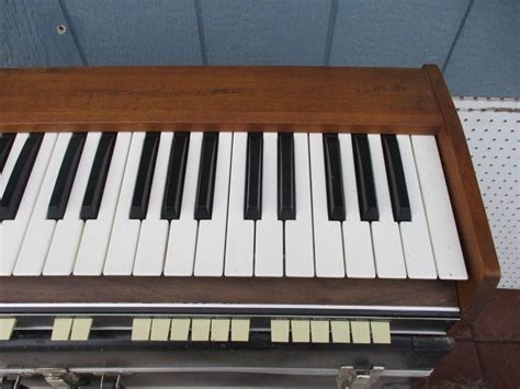 Matrixsynth Vintage Moog Keyboard Satelite Synthesizer Model 5330 W