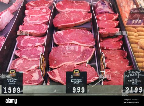 Lake Elsinore Ca Usa July 3 2023 Meat Cuts In Butcher Department