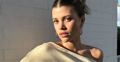 Sofia Richie Grainge Nosi Predivnu Celine Haljinu A Zara Ima Nekoliko