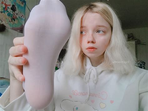 White Nylon So Cute 🤍 Rnylonbabes