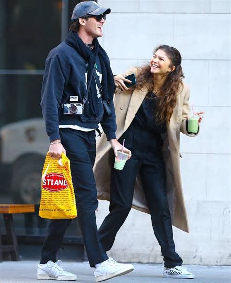 Zendaya And Jacob Elordis Relationship Timeline Iwmbuzz
