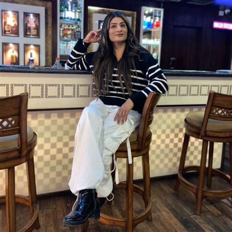 Aarti Soni Sonisonian • Threads Say More