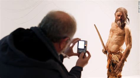 Otzi The Iceman Frozen Moss Offers New Clues Of 5 300 Year Old Mummys