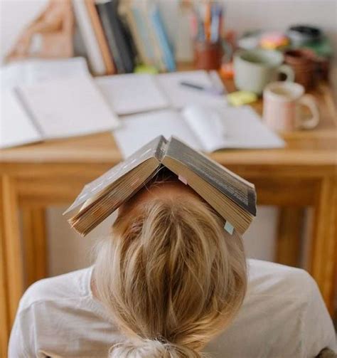 What Is Clutter A Hand To Help Professional Organiser