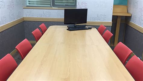 스트레스 받는 영어는 No 경성대 영어회화학원에서 재미있게 영어를 배워보자 대연파고다 떠나가는