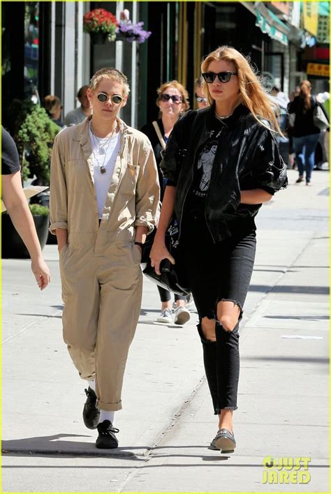 Nikki Reed And Kristen Stewart Smoking