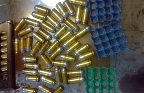 Ченгета тарашиха дома на дядо във Враца намериха незаконни боеприпаси