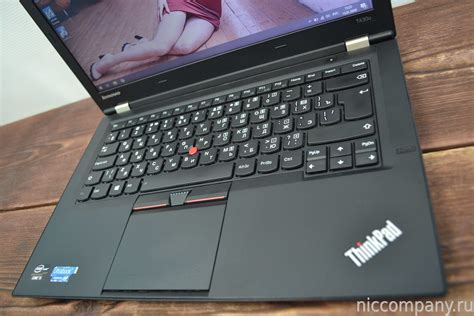 Lenovo T U
