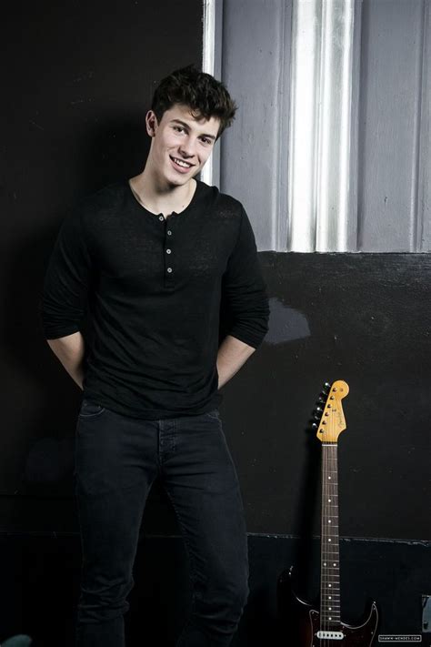 Omg He S So Cute Shawn Mendes Shawn Mendes