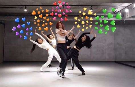 Pin On ITZY MEMES Itzy Girl Memes Meme Faces