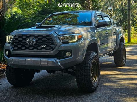 2020 Toyota Tacoma With 17x9 25 Ssw Offroad Dakar And 28570r17 Falken