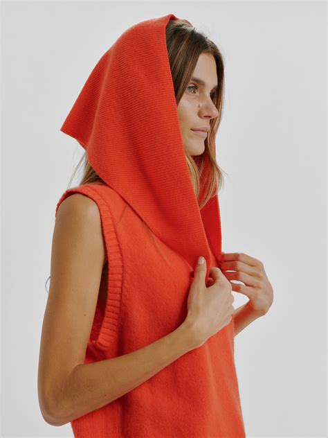 The Madilli Scarf In Cashmere Suzie Kondi