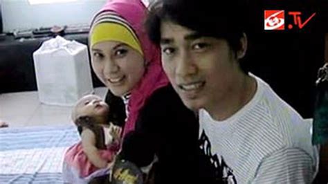 Dide Hijau Daun Perkenalkan Keluarga Foto