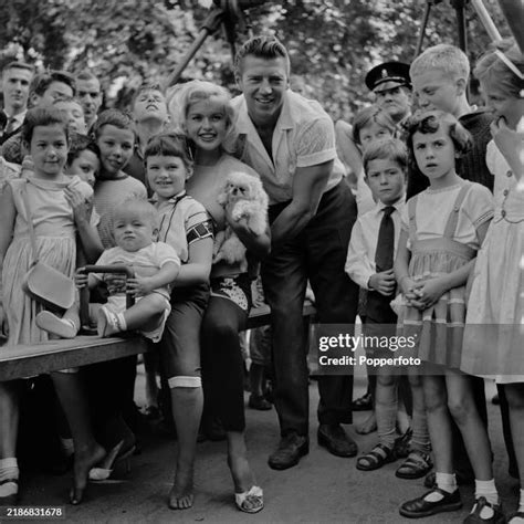 American Actress Jayne Mansfield With Her Husband Mickey Hargitay And