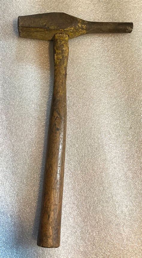 What Is A Maul Hammer