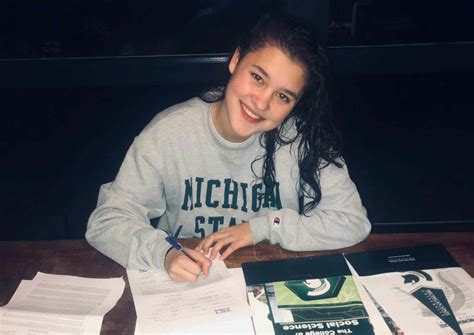 Merel Hanssen Is A Spartan Kingstalent