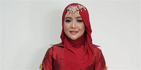 Welcoming The Holy Month Of Ramadan Singer Novi Alya Launches Latest Religious Song