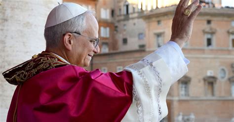 Зеленски към папа Лъв Xiv Надяваме се Ватиканът да подкрепи усилията на Украйна за траен мир